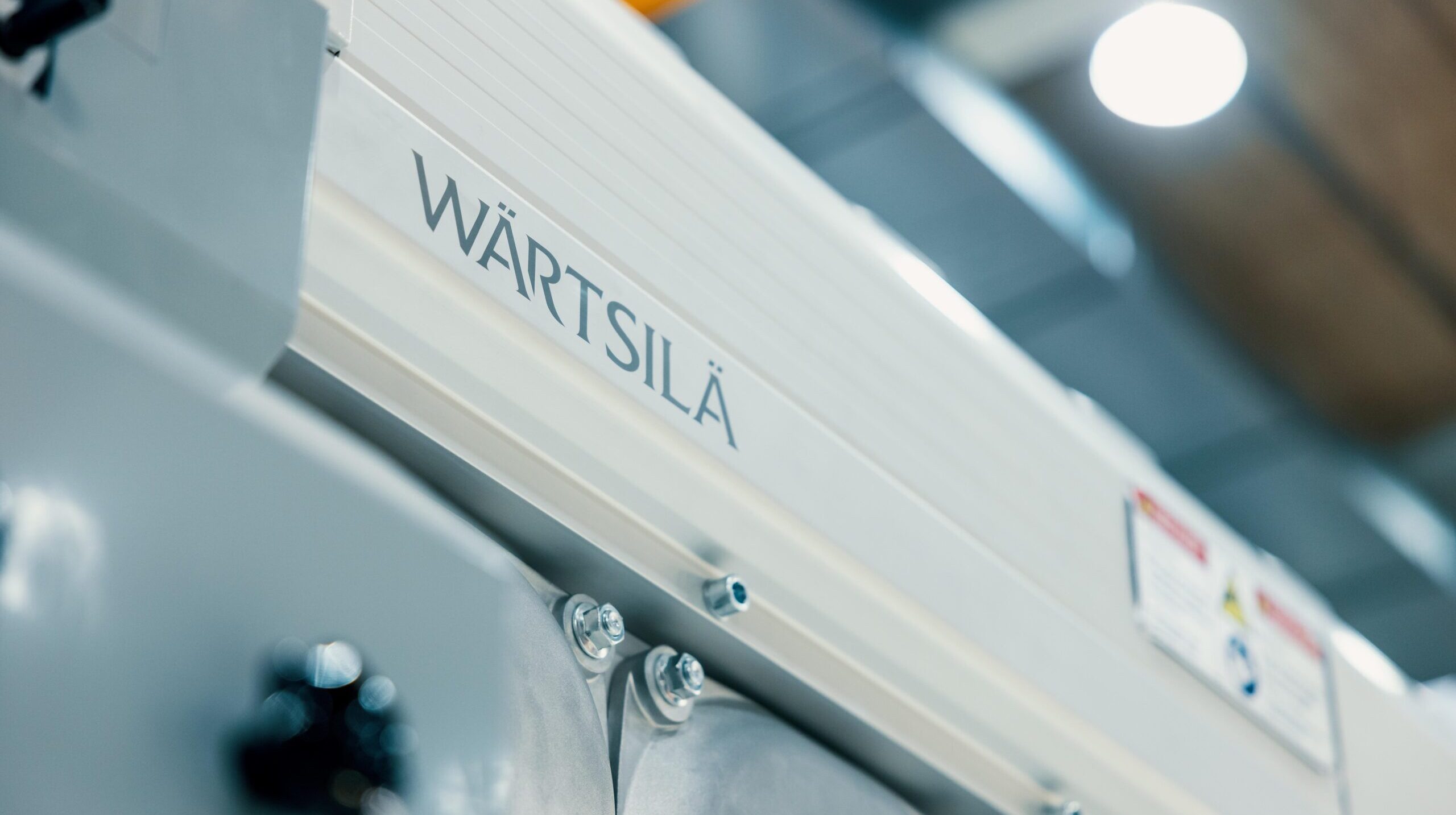 Wärtsilä fuel-flexible engines selected for two new pusher tugs in ...